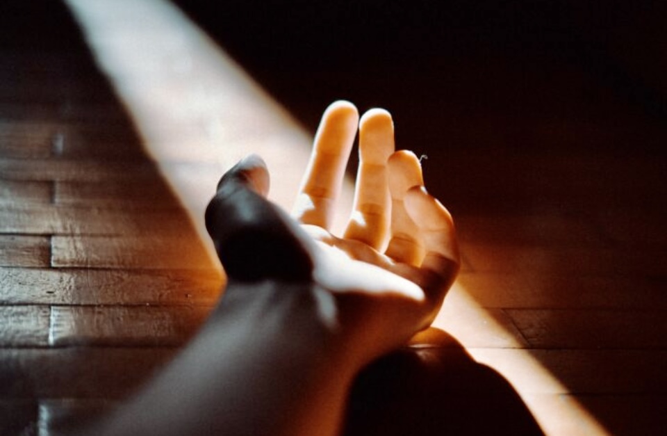September 29 – I Touch Your Arm - HelpRescue.org
